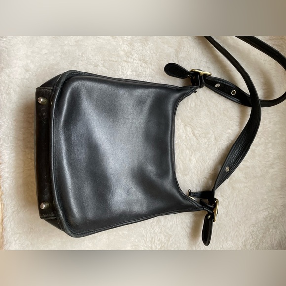 Coach | Bags | Coach Vintage Legacy Zip Black Handbag Shoulder ...